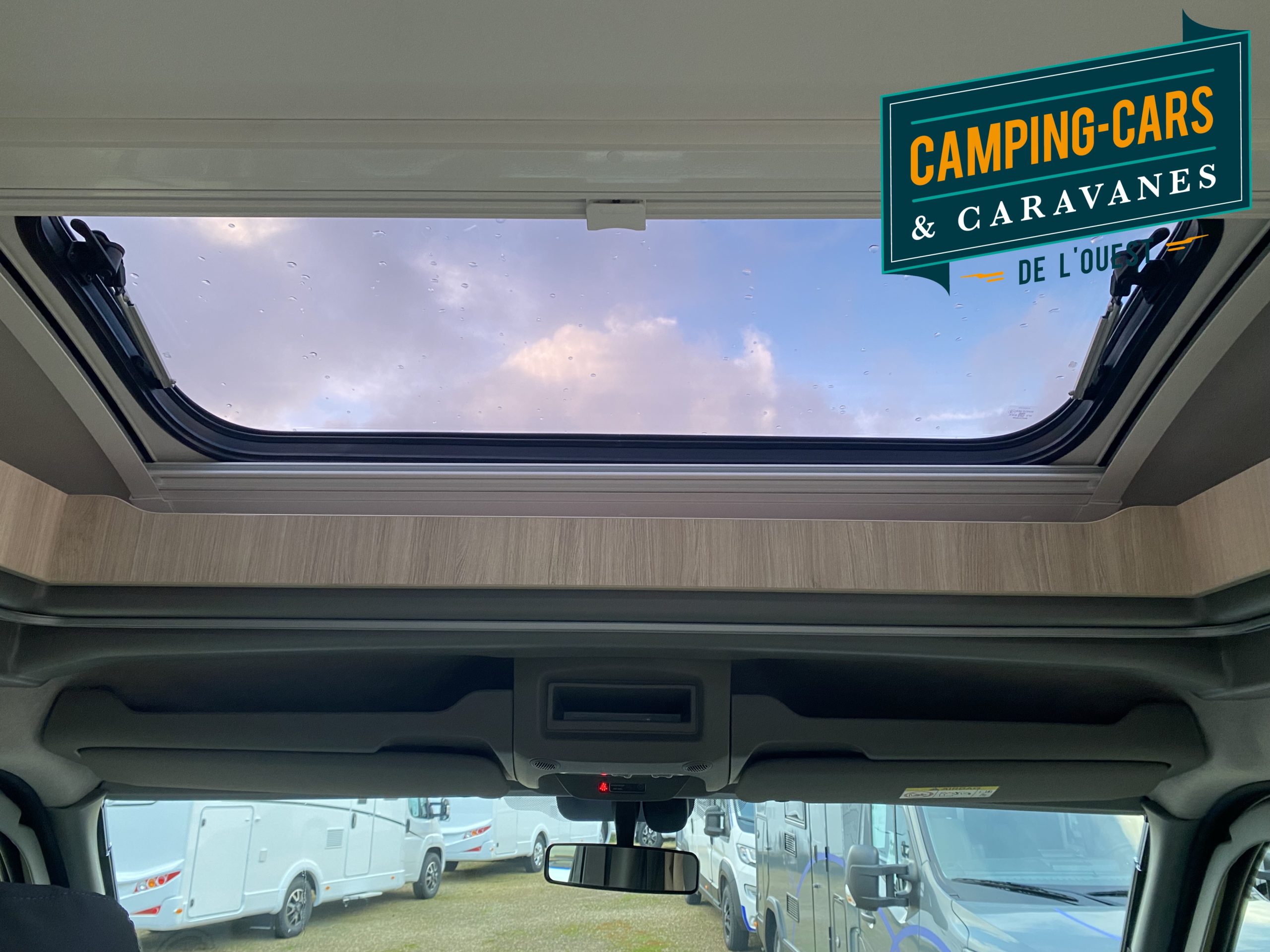 CHAUSSON S697 ETAPE LINE - Camping Cars de l'Ouest